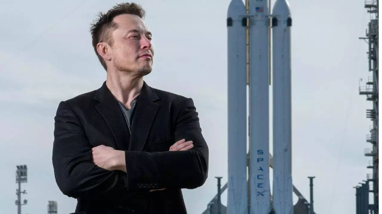 Mars can wait: Elon Musk shifts focus to the Moon first. Here’s what ...