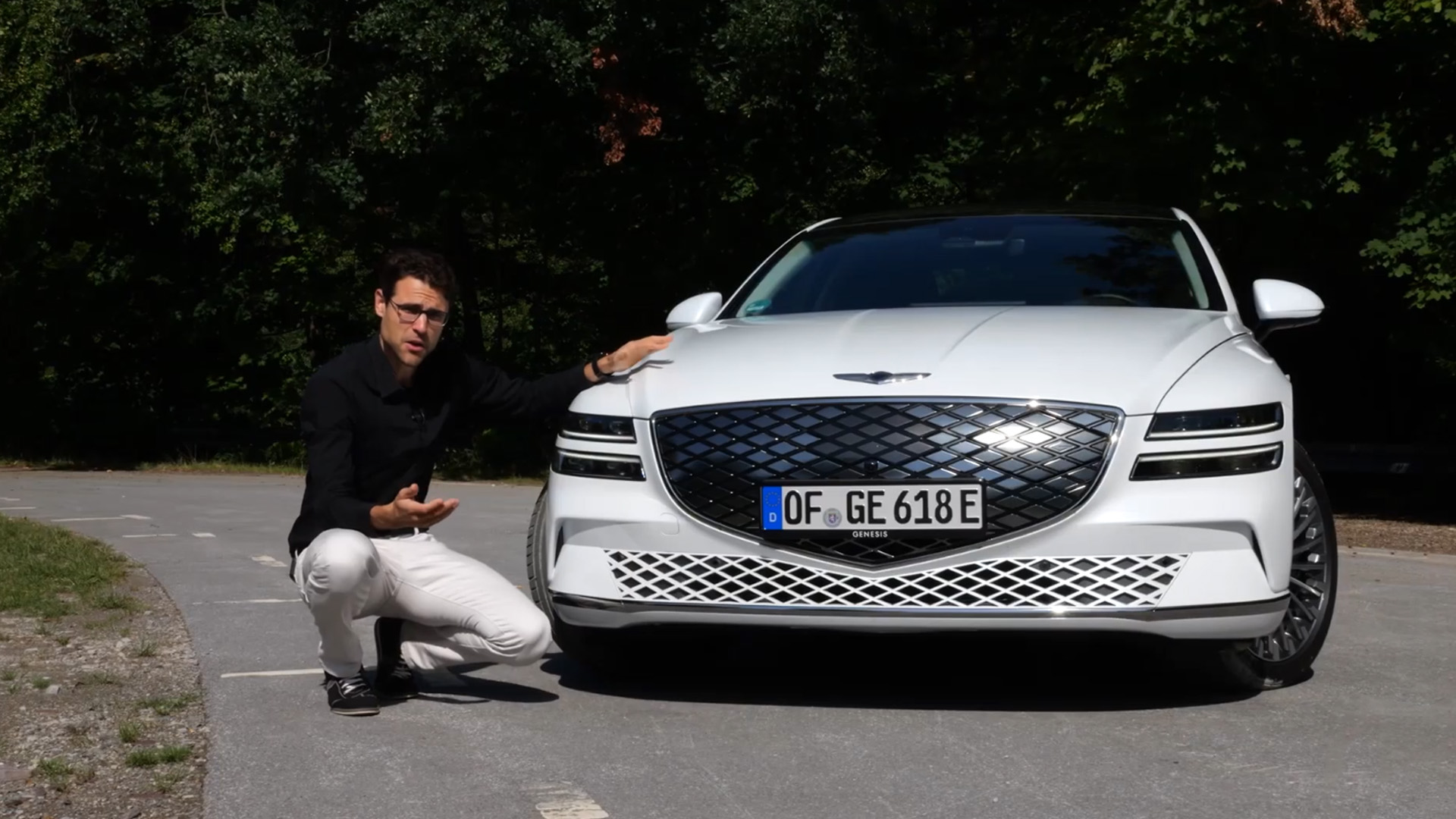 Prueba Genesis G80 EV eléctrico frente a Tesla y Mercedes
