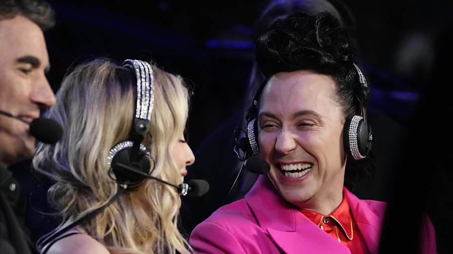 Johnny Weir, Tara Lipinski cause stir in can’t-miss matching silver ...