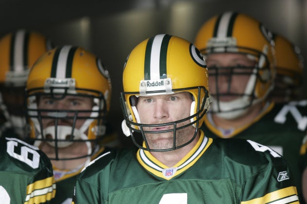 Brett Favre gets piled on after posting 1 ignorant diss about Bad Bunny ...