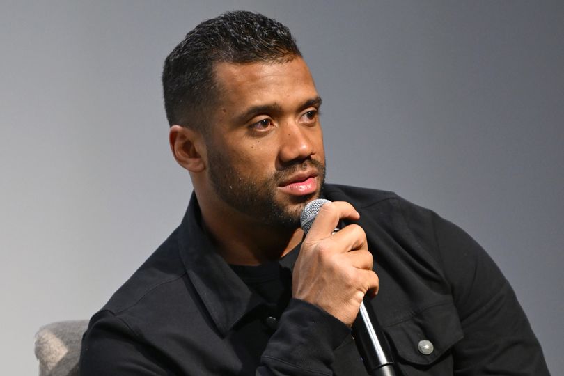 Russell Wilson can't wait for Super Bowl to end before posting Seahawks ...