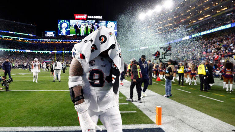 ‘I just feel numb’: Inside the Patriots’ locker room after a crushing ...