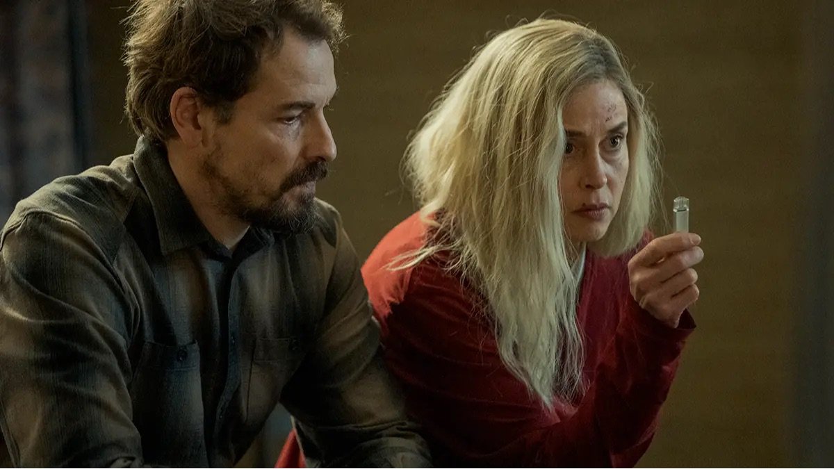 'Twisted' German thriller Unfamiliar about married spies shoots up ...