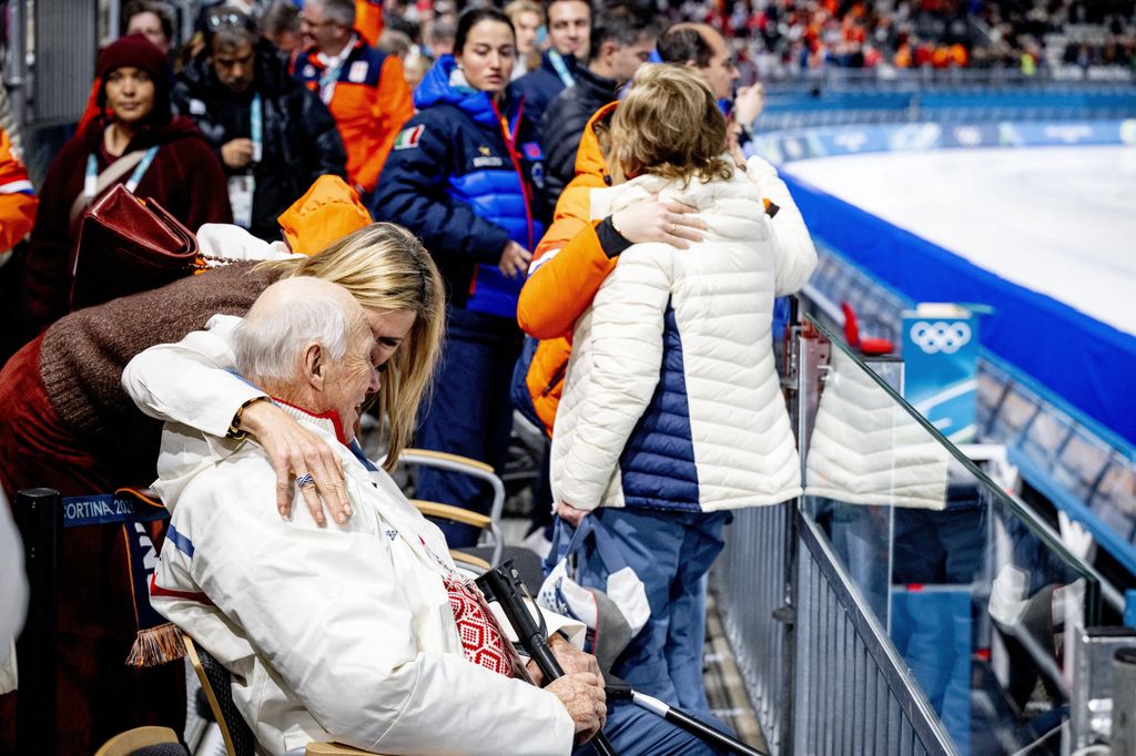 Queen Maxima gives King Harald of Norway, 88, supportive hug amid tense ...