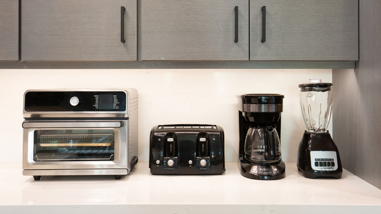 10 countertop kitchen appliances that every home cook needs