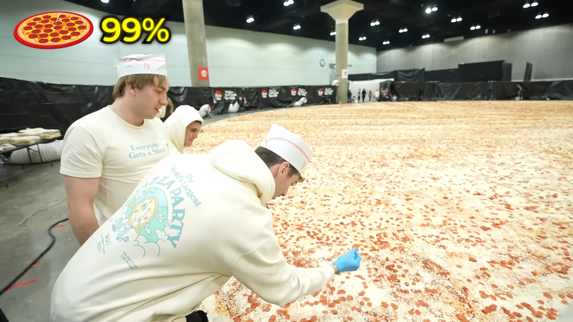 He built a 132-foot pizza to break a world record - then this happened