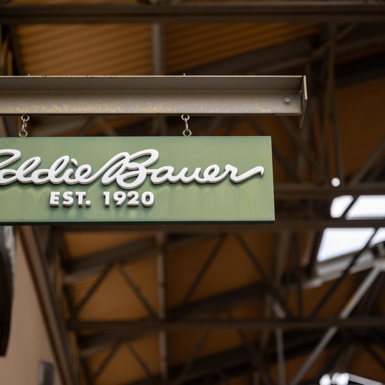 Eddie Bauer's retail operator declares bankruptcy