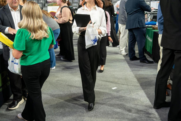 Hassett sees leaner jobs numbers ahead on less population growth