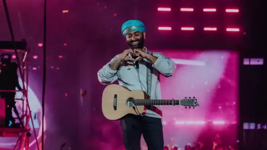 Throwback: When Arijit Singh banned his songs at home and called ...