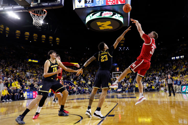 Nebraska falls late to Michigan to suffer first loss of the season