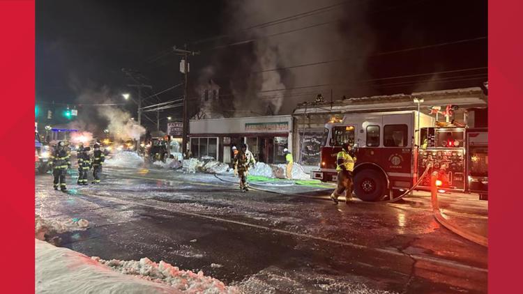 Crews battle fire at Thomaston restaurant; multiple businesses destroyed