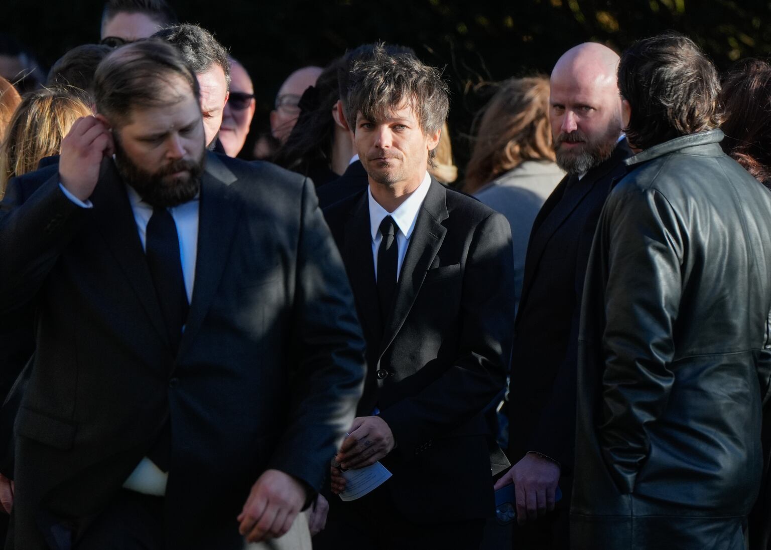 Louis Tomlinson struggled to write songs about anything other than Liam ...