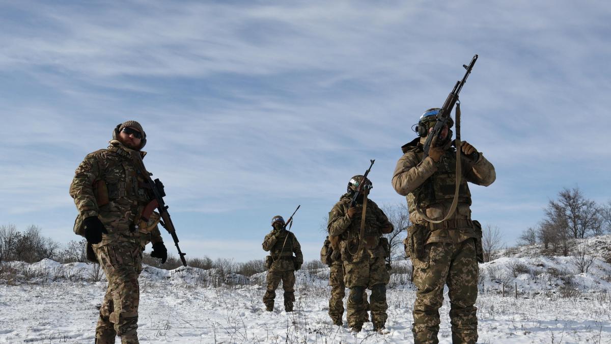 La invasión de Ucrania deja ya cerca de dos millones de de soldados ...