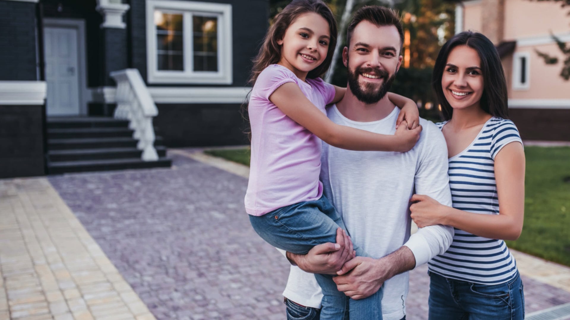 High earners chase opportunity while low-income families prioritize ...