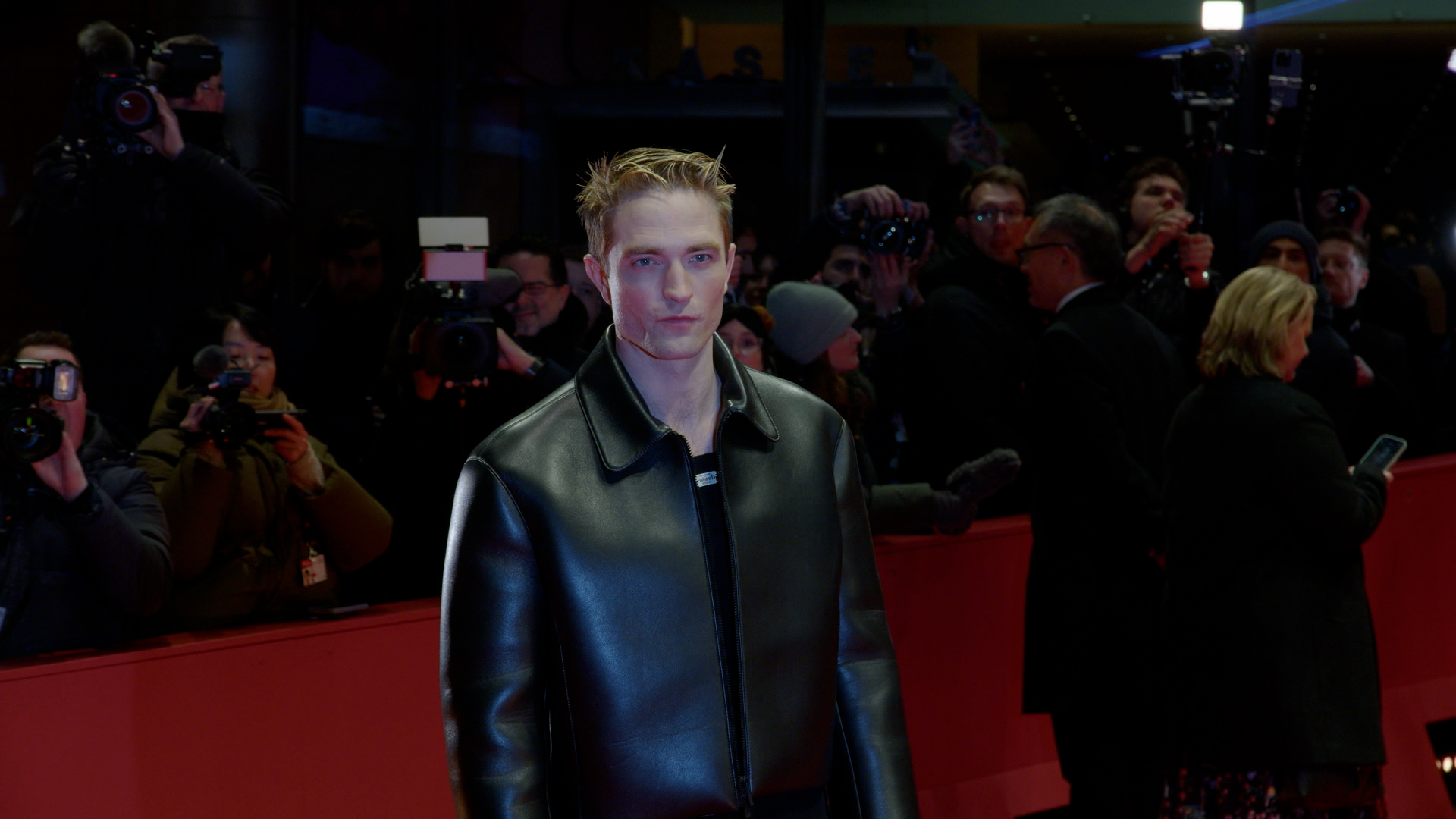 Gli inediti 'Batcave beats' di Robert Pattinson sono una cosa reale