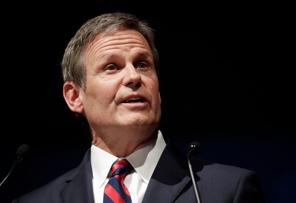 TN governor signs executive order removing state’s road-clearing ...