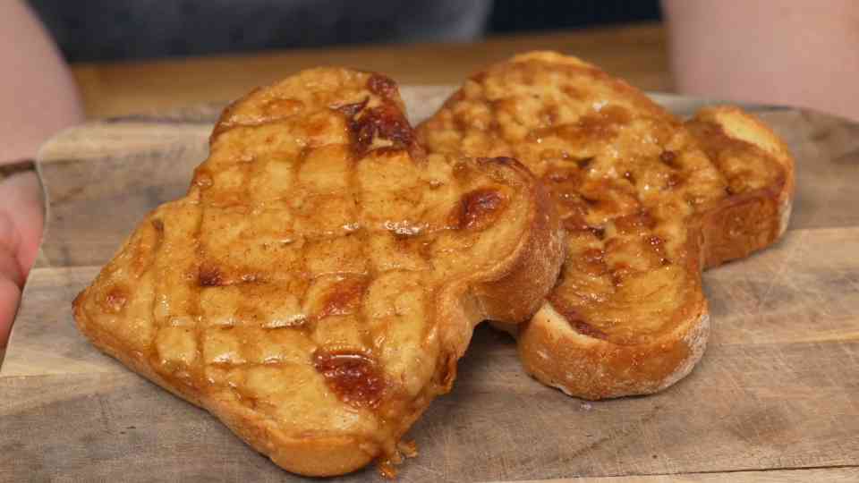How to make Welsh rarebit toast