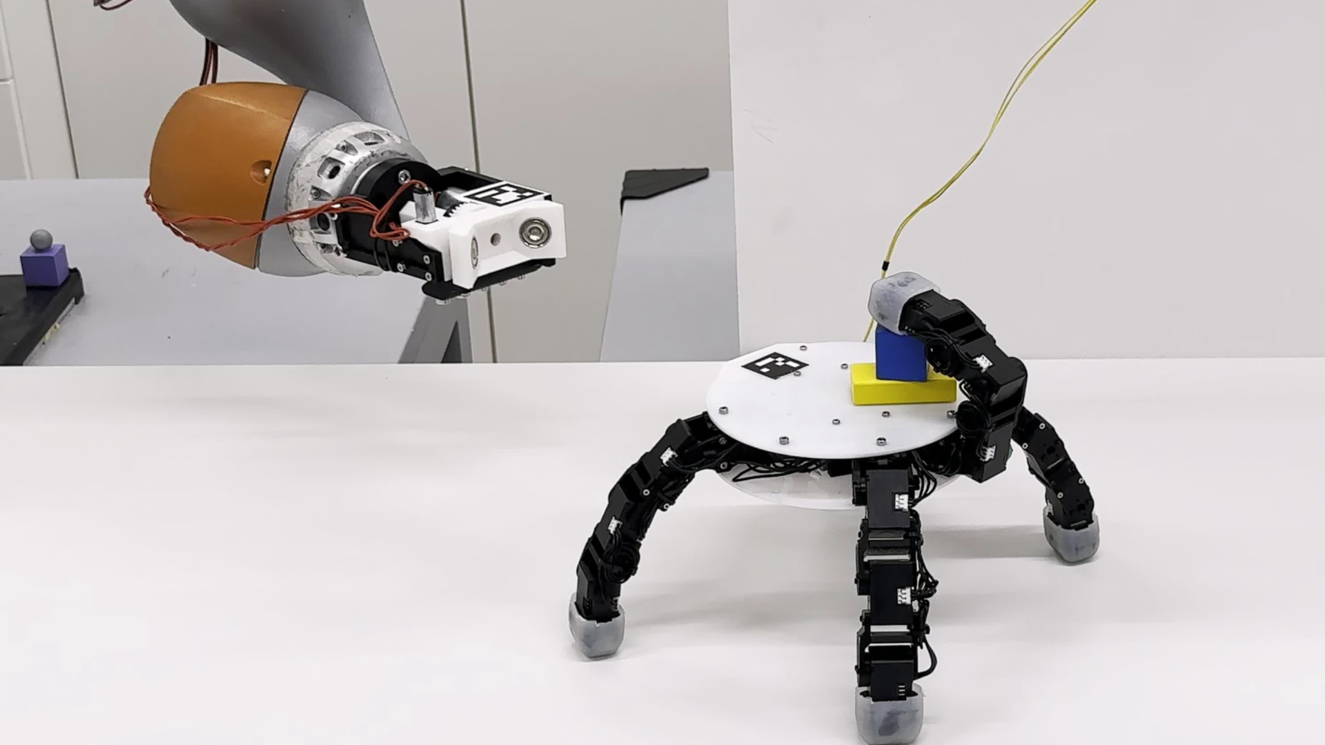 Stranger Thing: Scientists build robot hand that can go walkabout like ...