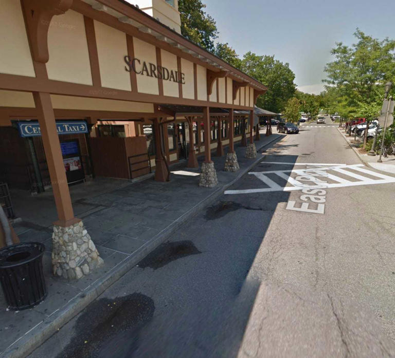 Over 100 passengers evacuate after smoke fills Metro-North train car in ...