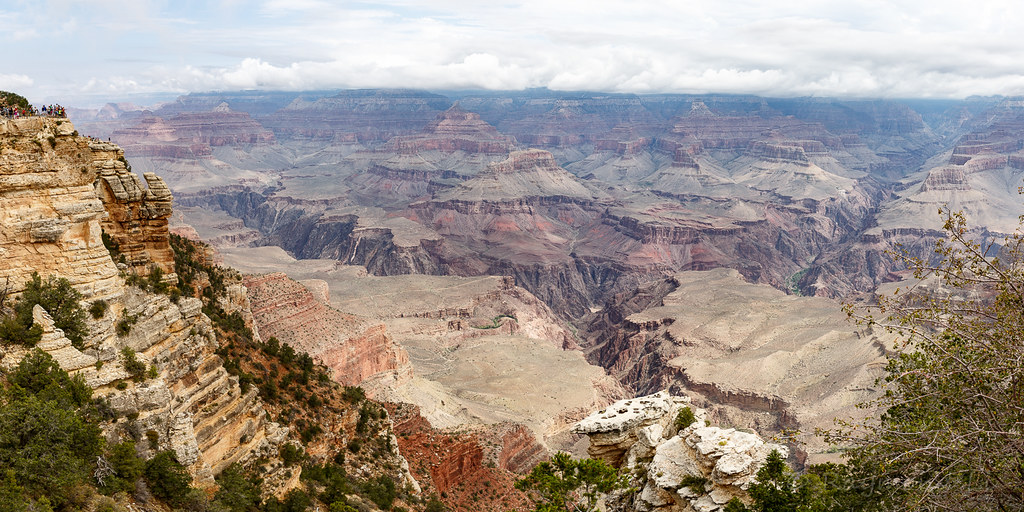 Scenic overlooks in Grand Canyon