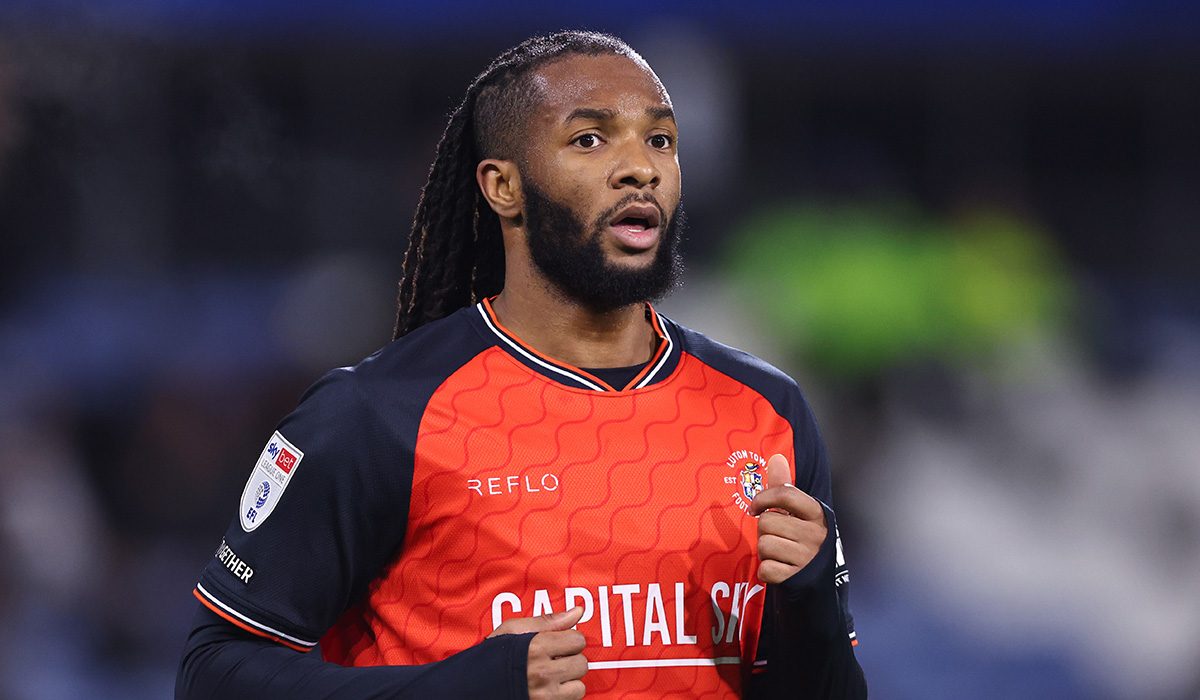 Fans slam 'worst refereeing decision' after EFL player's bizarre red card