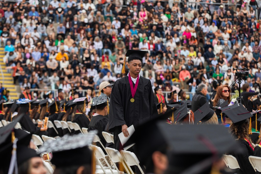 Bachelor’s degrees at community colleges: Lawmakers say yes, UC and CSU ...
