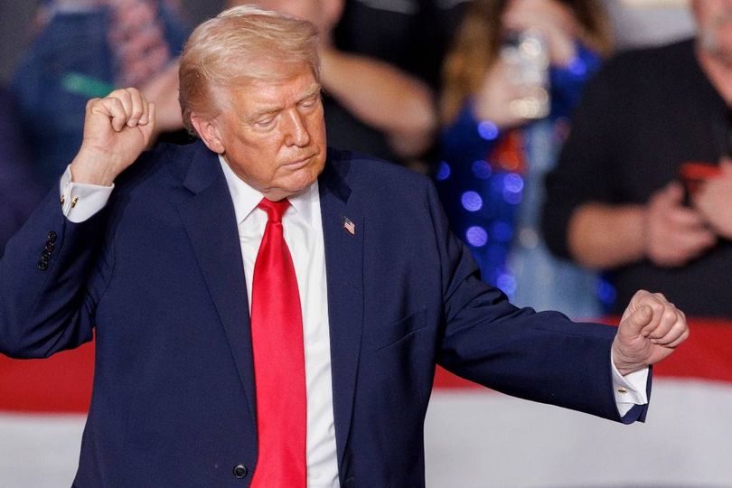 Donald Trump unveils new dance move as critics compare him to ...