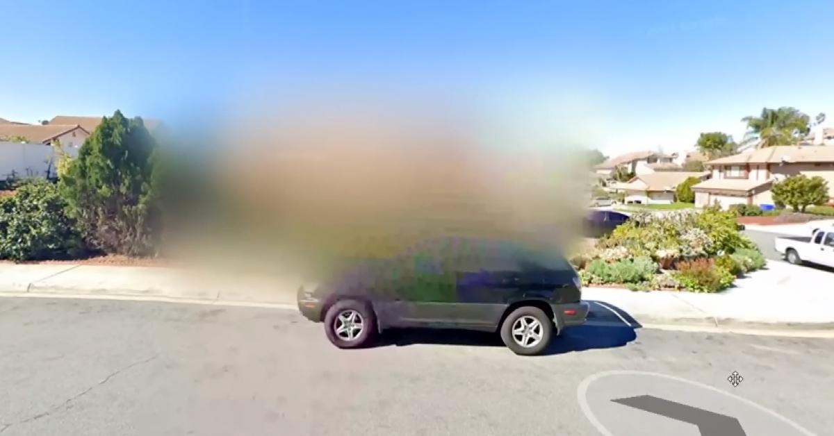 The blurry houses on Google Maps are kind of creepy — what's going on ...