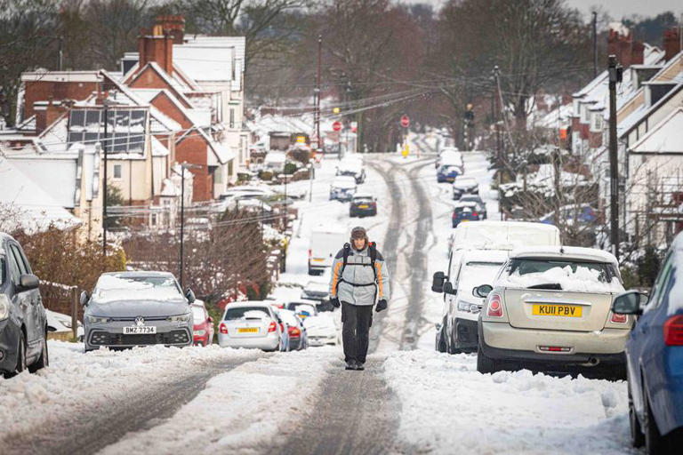Weather maps forecast 99cm blizzard across UK and Midlands