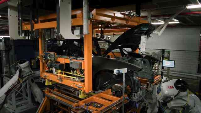 The manufacturing of the Volvo EX60