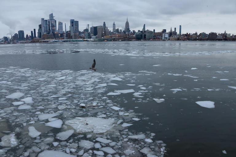 Potential nor'easter headed to East Coast: Latest forecast