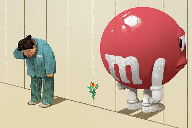 Inmate pleads: 'Lawyer, bring M&Ms'