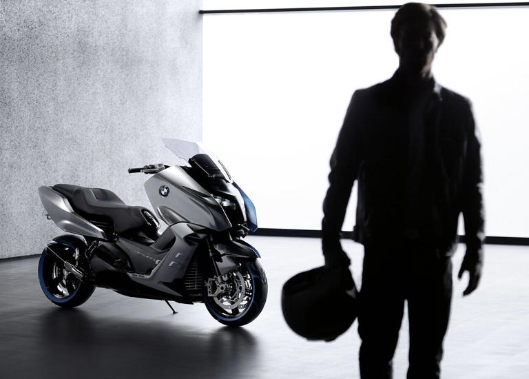 Even Idris Elba isn’t safe from the speed camera: Actor fined riding ...