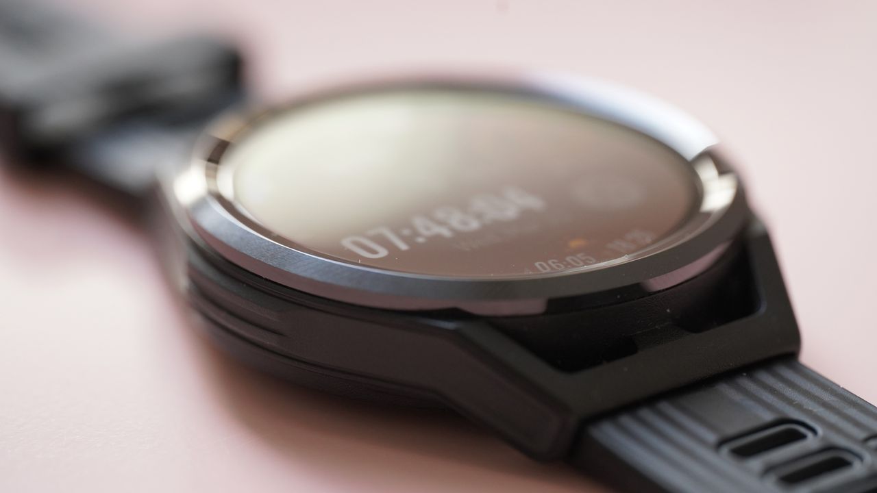 Chinese wearable giant targets Garmin with new running smartwatch ...