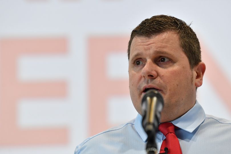 Longest serving Welsh council leader to stand down after 12 years