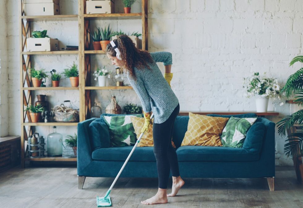 15 old-school housekeeping habits it’s time to let go of