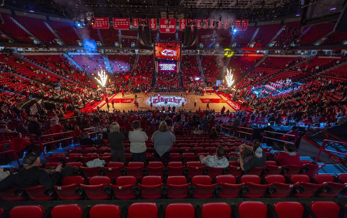 UNLV saves record 3-point streak but blown out by New Mexico