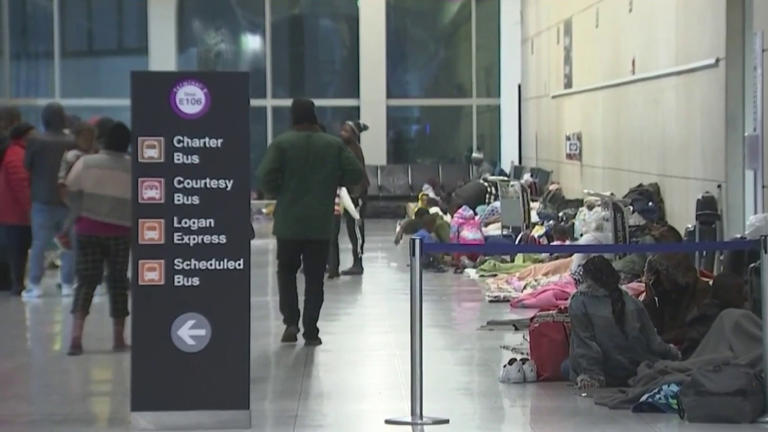 Legisladores exigen cambios en la respuesta federal en Minneapolis