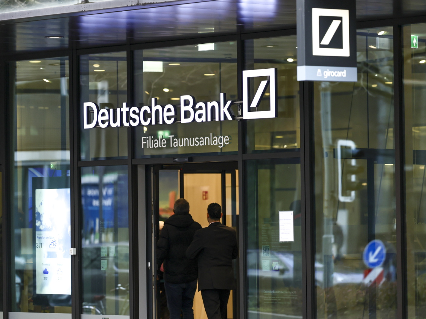Perquisitions chez Deutsche Bank, soupçons de blanchiment d'argent