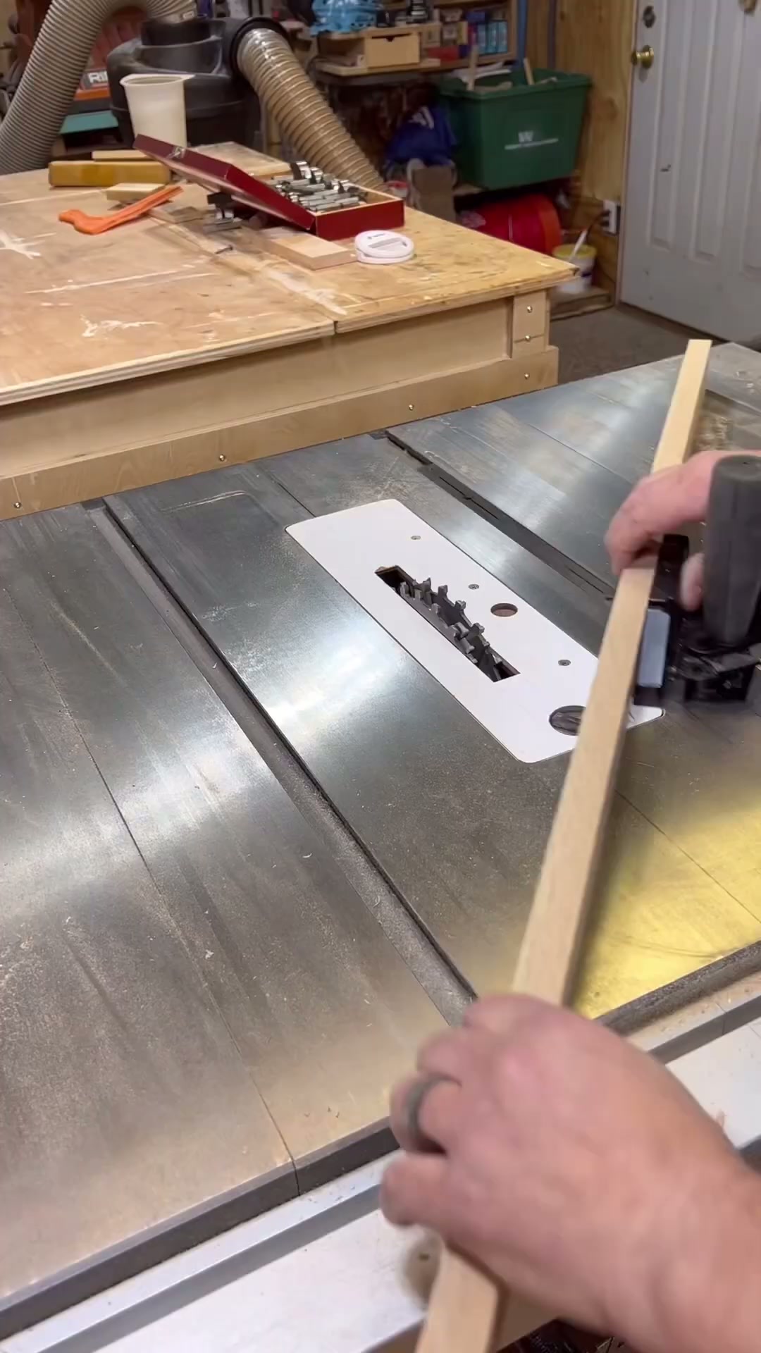 Using a dado stack to make a coffee table base #woodworking #diy #tools