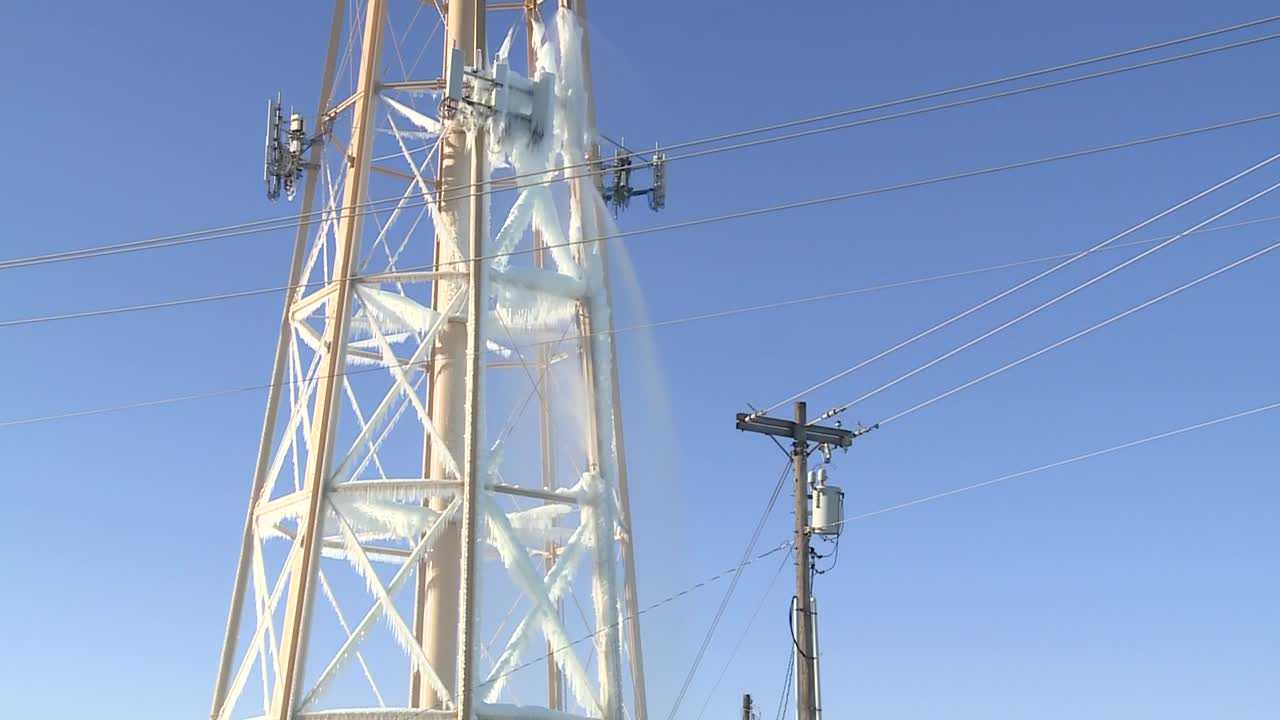 Watch: Large leak ices over water tower at Lake Hefner
