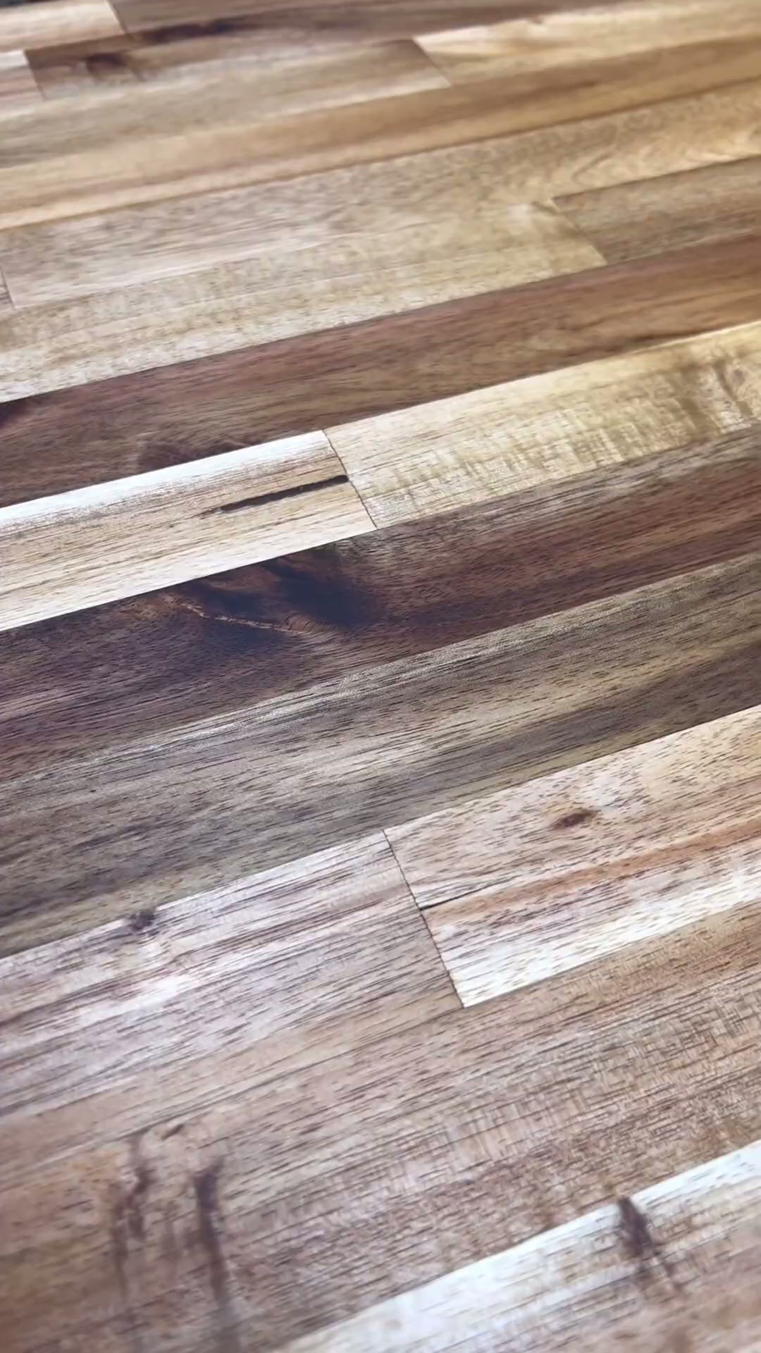 Fixing knots in wood using a knot filler #woodworking #rustic #tools