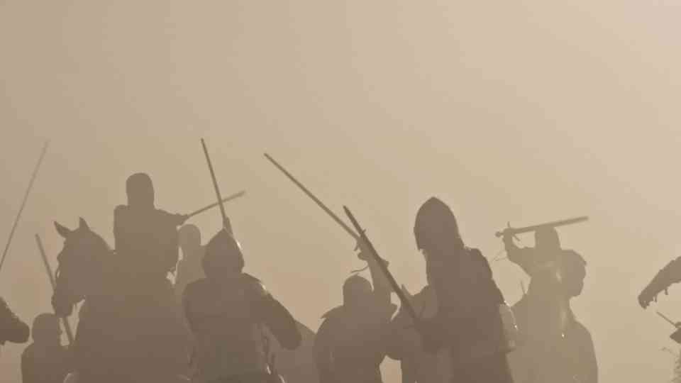 Boiling oil and bacon fat - Medieval battlefield surgery was a nightmare