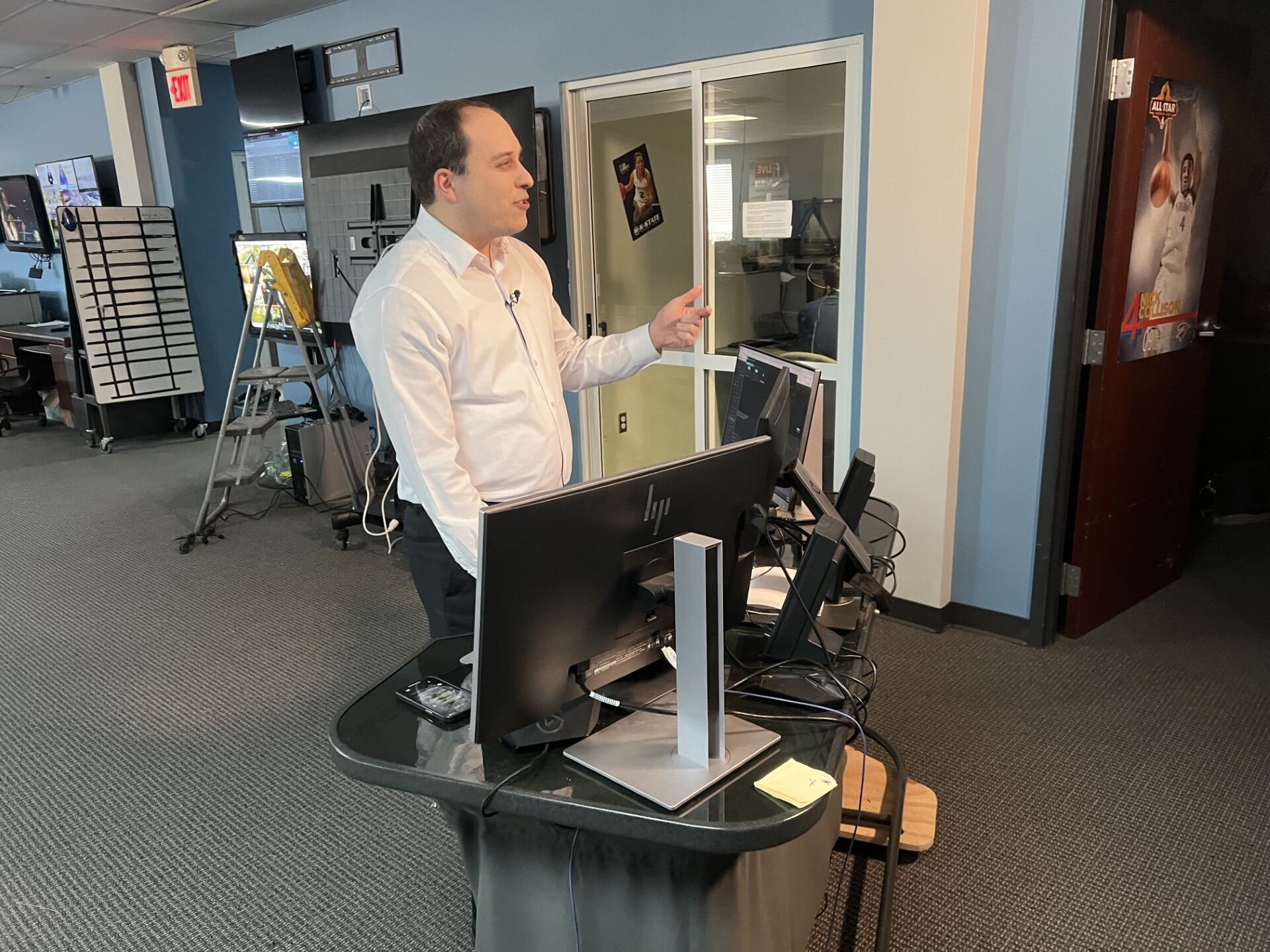 WIBW’s Doug Meyers provides live update on weather