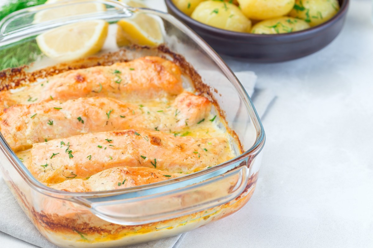 Fertig in nur 15 Minuten: dieses cremige Lachs-Sahne-Gratin