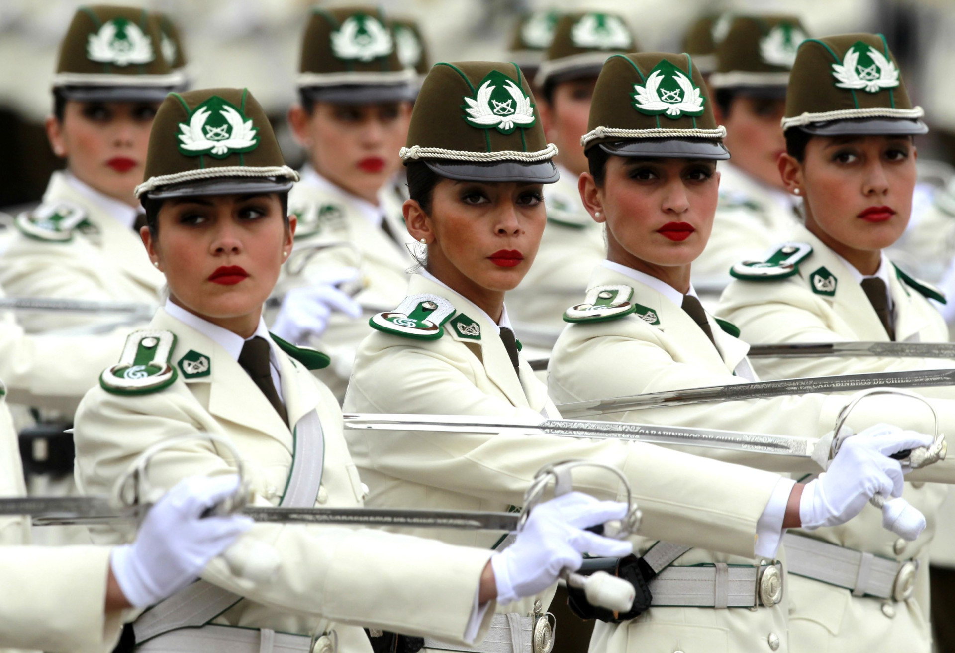 What police uniforms look like around the world