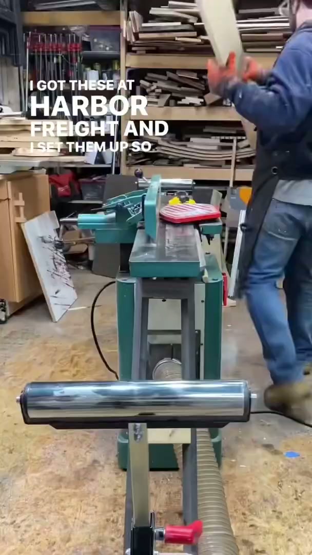 Jointing long boards on a 4’ bed jointer #jointer #woodshop #woodworking