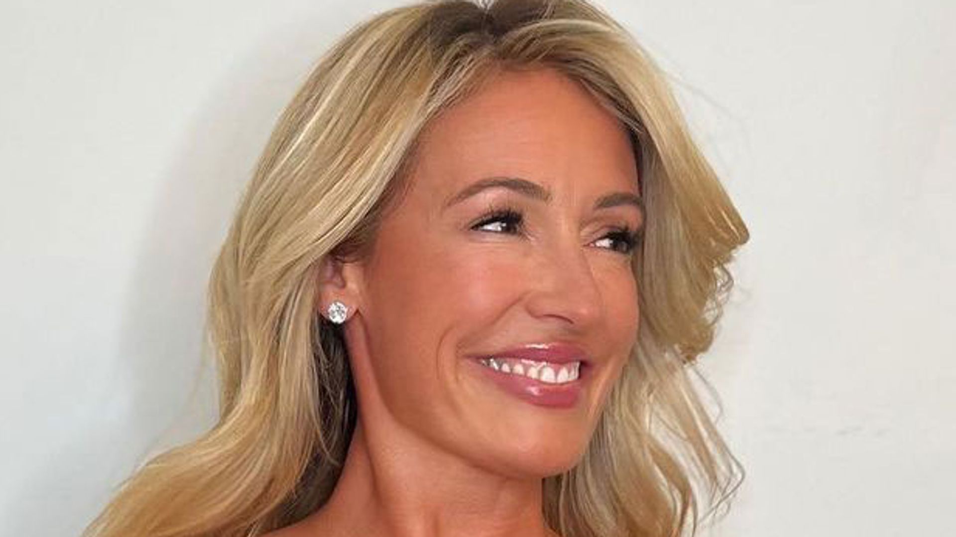 Cat Deeley channels Princess Kate in a chic power suit that's a ...