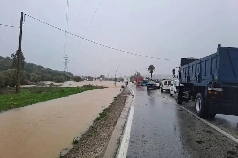 Heavy rains disrupt roads and trigger flood warnings in northern Morocco