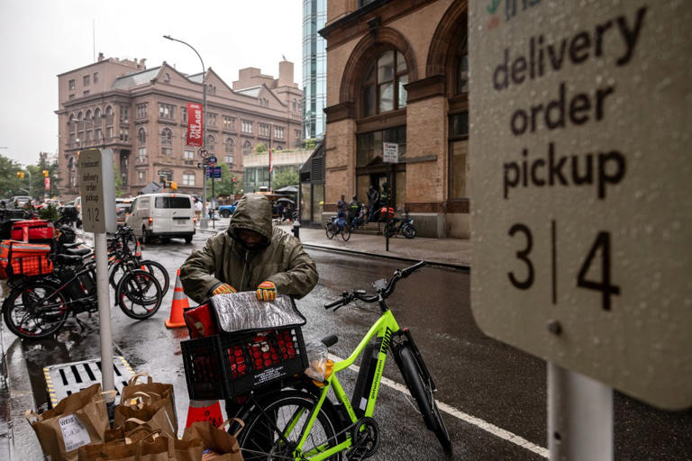Instacart adds another fee for NYC customers, blames city’s new grocery ...